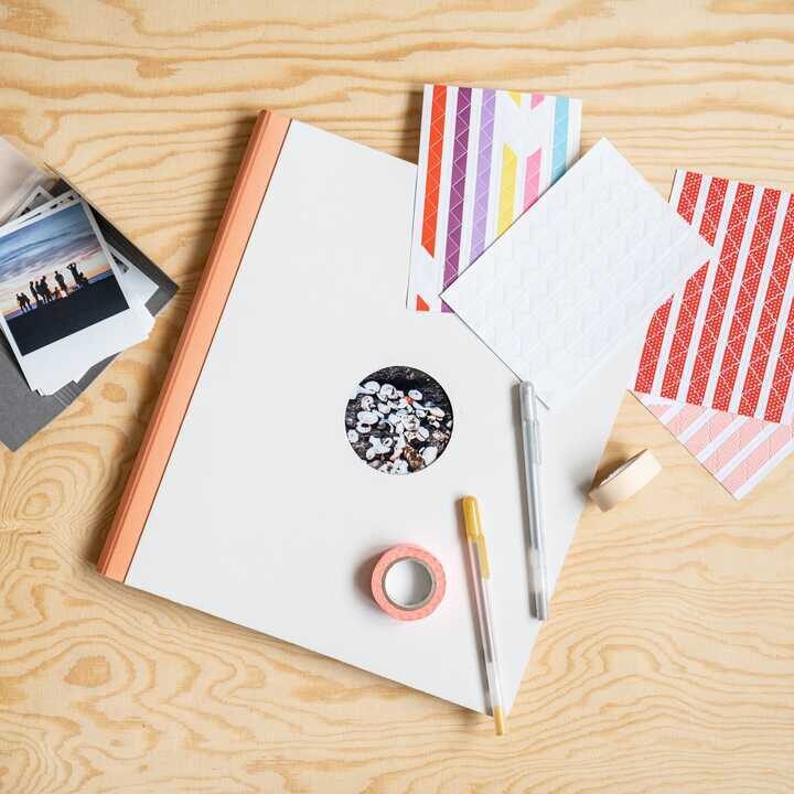 Coller des photos : Comment coller des photos dans un album photo ...